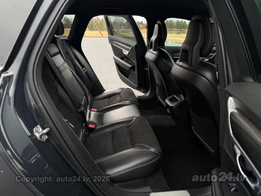 Grey Volvo V90 2017 in Viljandi, with an engine capacity of 2.00 L and mileage of 307 thousand km for 17490 €, photo 11 on AUTOMOTO.COM.LV