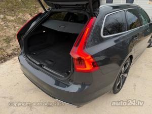 Grey Volvo V90 2017 in Viljandi, with an engine capacity of 2.00 L and mileage of 307 thousand km for 17490 €, photo 27 on AUTOMOTO.COM.LV