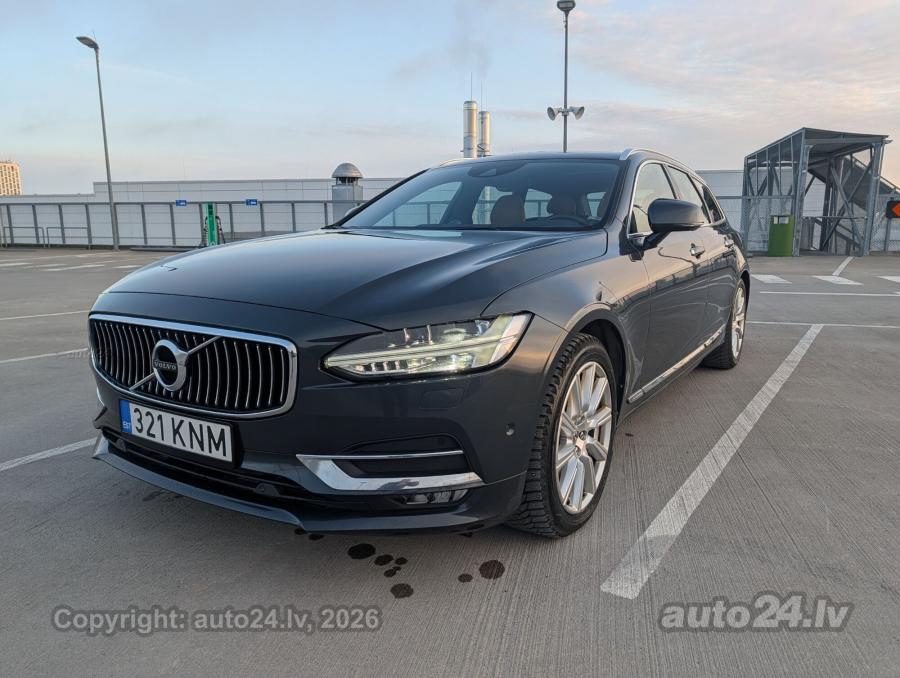 Pelēks Volvo V90 2017 Tallina, ar dzinēja tilpumu 2.00 L un nobraukumu 166 tūkst. km par 21900 €, foto 1 vietnē AUTOMOTO.COM.LV