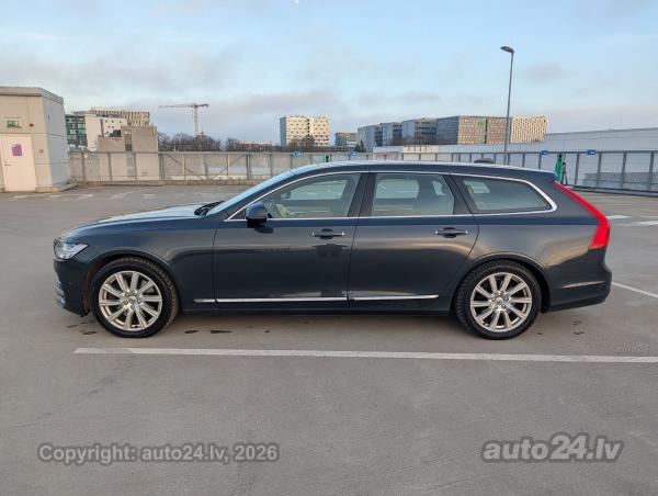 Grey Volvo V90 2017 in Tallinn, with an engine capacity of 2.00 L and mileage of 166 thousand km for 21900 €, photo 2 on AUTOMOTO.COM.LV