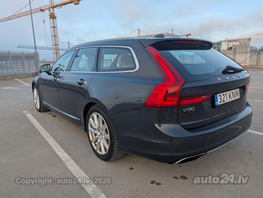 Pelēks Volvo V90 2017 Tallina, ar dzinēja tilpumu 2.00 L un nobraukumu 166 tūkst. km par 21900 €, foto 4 vietnē AUTOMOTO.COM.LV