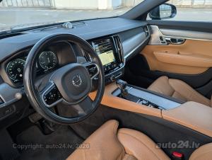 Pelēks Volvo V90 2017 Tallina, ar dzinēja tilpumu 2.00 L un nobraukumu 166 tūkst. km par 21900 €, foto 19 vietnē AUTOMOTO.COM.LV