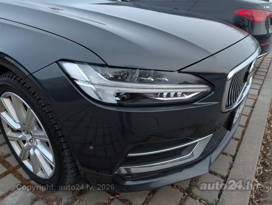Pelēks Volvo V90 2017 Tallina, ar dzinēja tilpumu 2.00 L un nobraukumu 166 tūkst. km par 21900 €, foto 23 vietnē AUTOMOTO.COM.LV