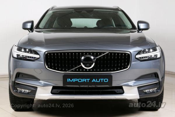 Pelēks Volvo V90 2017 Pērnava, ar dzinēja tilpumu 2.00 L un nobraukumu 199 tūkst. km par 22990 €, foto 2 vietnē AUTOMOTO.COM.LV