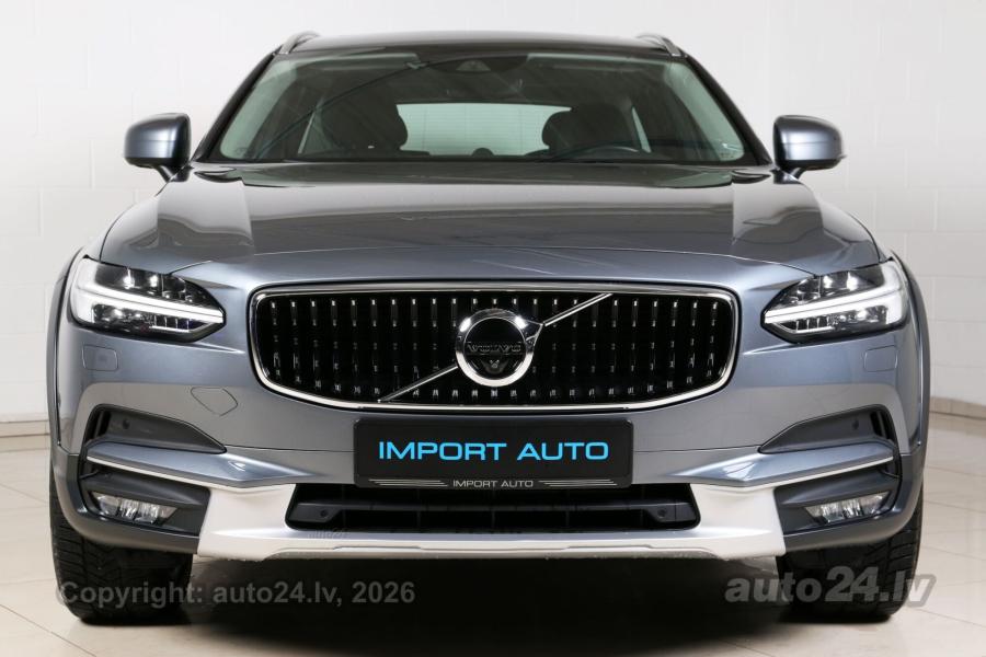 Pelēks Volvo V90 2017 Pērnava, ar dzinēja tilpumu 2.00 L un nobraukumu 199 tūkst. km par 22990 €, foto 3 vietnē AUTOMOTO.COM.LV