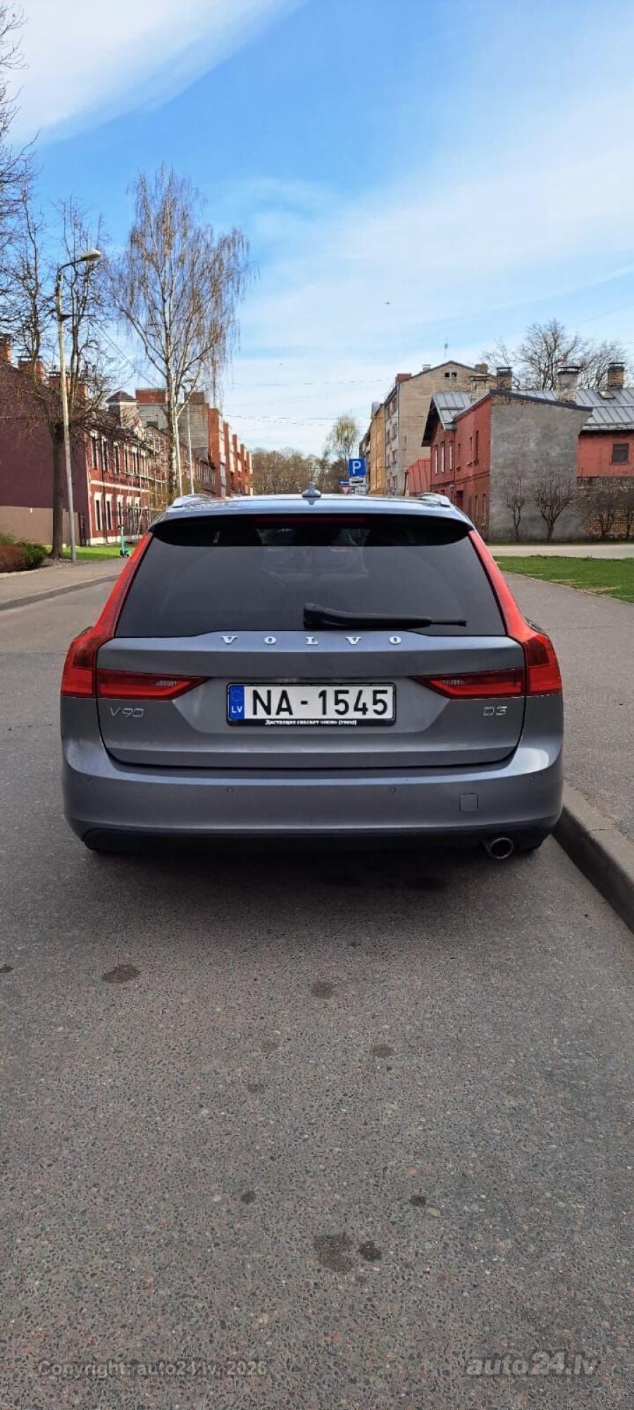 Pelēks Volvo V90 2017 Rīga, ar dzinēja tilpumu 2.00 L un nobraukumu 301 tūkst. km par 13900 €, foto 5 vietnē AUTOMOTO.COM.LV