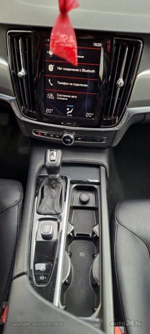Pelēks Volvo V90 2017 Rīga, ar dzinēja tilpumu 2.00 L un nobraukumu 301 tūkst. km par 13900 €, foto 22 vietnē AUTOMOTO.COM.LV
