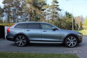 Pelēks Volvo V90 2017 Tallina, ar dzinēja tilpumu 2.00 L un nobraukumu 300 tūkst. km par 16499 €, foto 7 vietnē AUTOMOTO.COM.LV