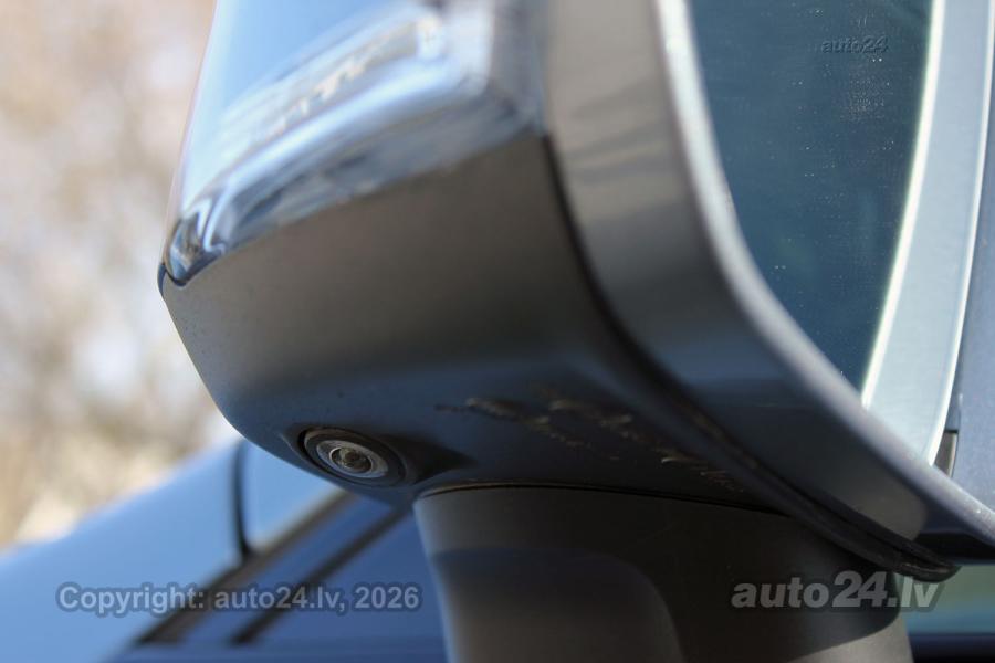 Pelēks Volvo V90 2017 Tallina, ar dzinēja tilpumu 2.00 L un nobraukumu 300 tūkst. km par 16499 €, foto 26 vietnē AUTOMOTO.COM.LV