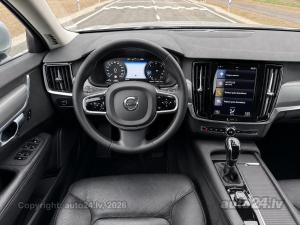 Grey Volvo V90 2017 in Tallinn, with an engine capacity of 2.00 L and mileage of 189 thousand km for 15890 €, photo 5 on AUTOMOTO.COM.LV