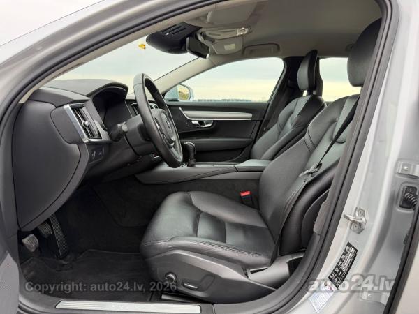Pelēks Volvo V90 2017 Tallina, ar dzinēja tilpumu 2.00 L un nobraukumu 189 tūkst. km par 15890 €, foto 5 vietnē AUTOMOTO.COM.LV
