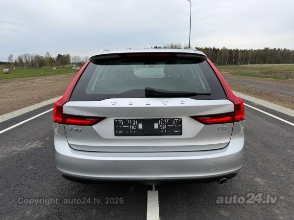 Pelēks Volvo V90 2017 Tallina, ar dzinēja tilpumu 2.00 L un nobraukumu 189 tūkst. km par 15890 €, foto 8 vietnē AUTOMOTO.COM.LV