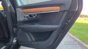 Grey Volvo V90 2017 in Tallinn, with an engine capacity of 2.00 L and mileage of 235 thousand km for 17900 €, photo 18 on AUTOMOTO.COM.LV