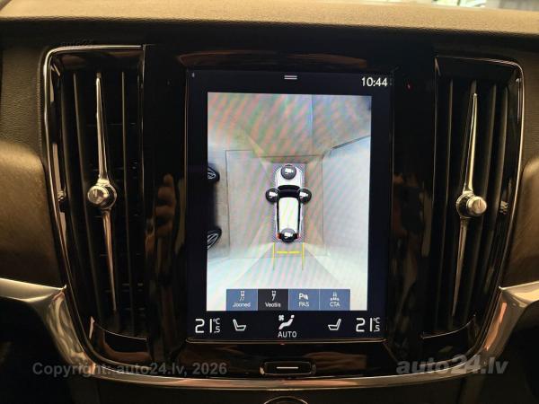 Grey Volvo V90 2017 in Tallinn, with an engine capacity of 2.00 L and mileage of 199 thousand km for 23900 €, photo 9 on AUTOMOTO.COM.LV
