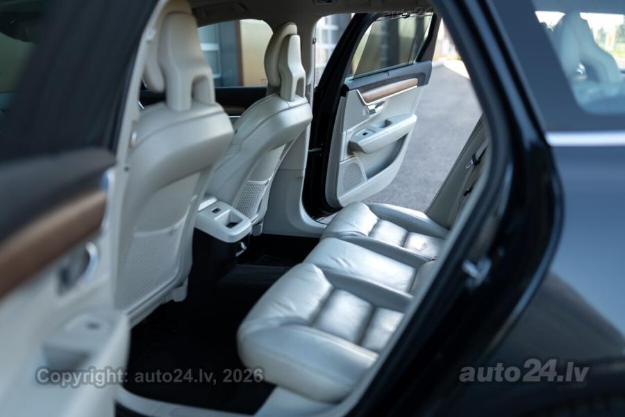 Pelēks Volvo V90 2017 Pērnava, ar dzinēja tilpumu 2.00 L un nobraukumu 274 tūkst. km par 17000 €, foto 12 vietnē AUTOMOTO.COM.LV