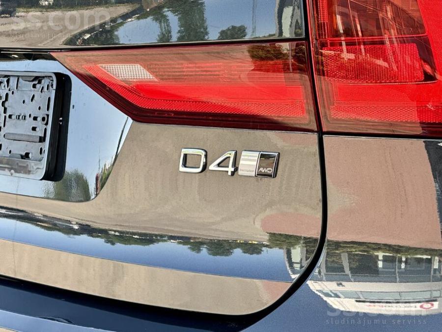 Pelēks Volvo V90 2017 Rīga, ar dzinēja tilpumu 2.00 L un nobraukumu 147 tūkst. km par 19990 €, foto 34 vietnē AUTOMOTO.COM.LV