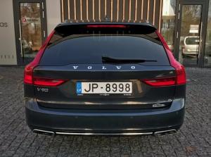 Grey Volvo V90 2017 in Riga, with an engine capacity of 2.00 L and mileage of 192 thousand km for 20990 €, photo 3 on AUTOMOTO.COM.LV
