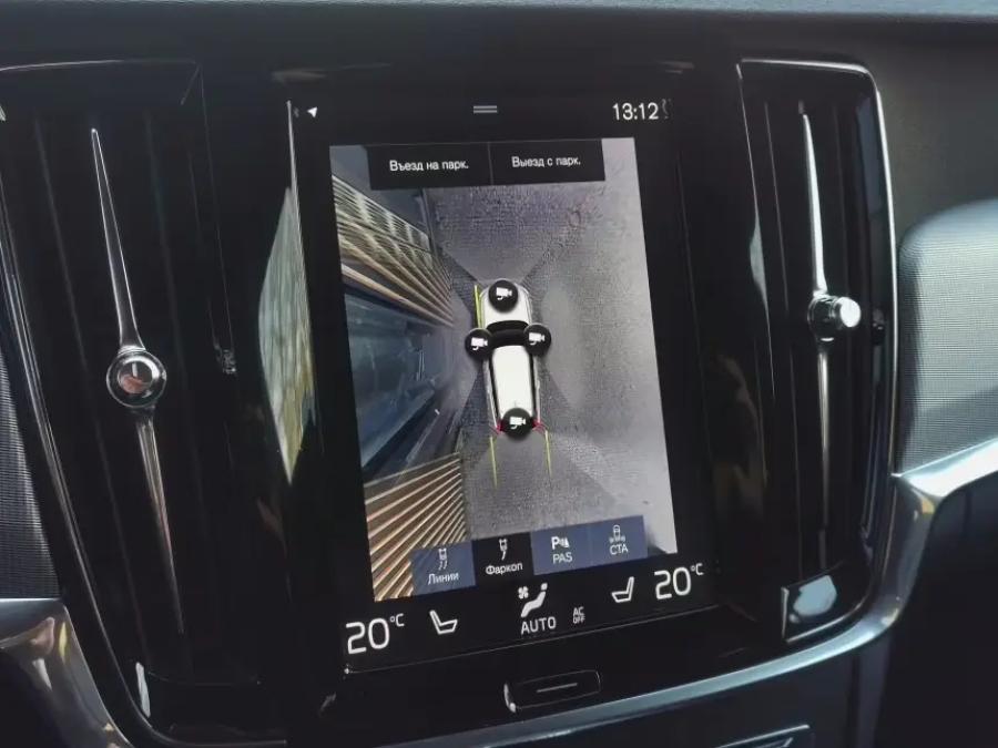 Grey Volvo V90 2017 in Riga, with an engine capacity of 2.00 L and mileage of 192 thousand km for 20990 €, photo 20 on AUTOMOTO.COM.LV