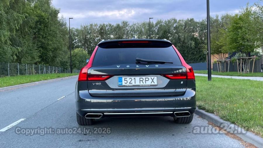 Pelēks Volvo V90 2017 Tartu, ar dzinēja tilpumu 2.00 L un nobraukumu 221 tūkst. km par 15900 €, foto 5 vietnē AUTOMOTO.COM.LV