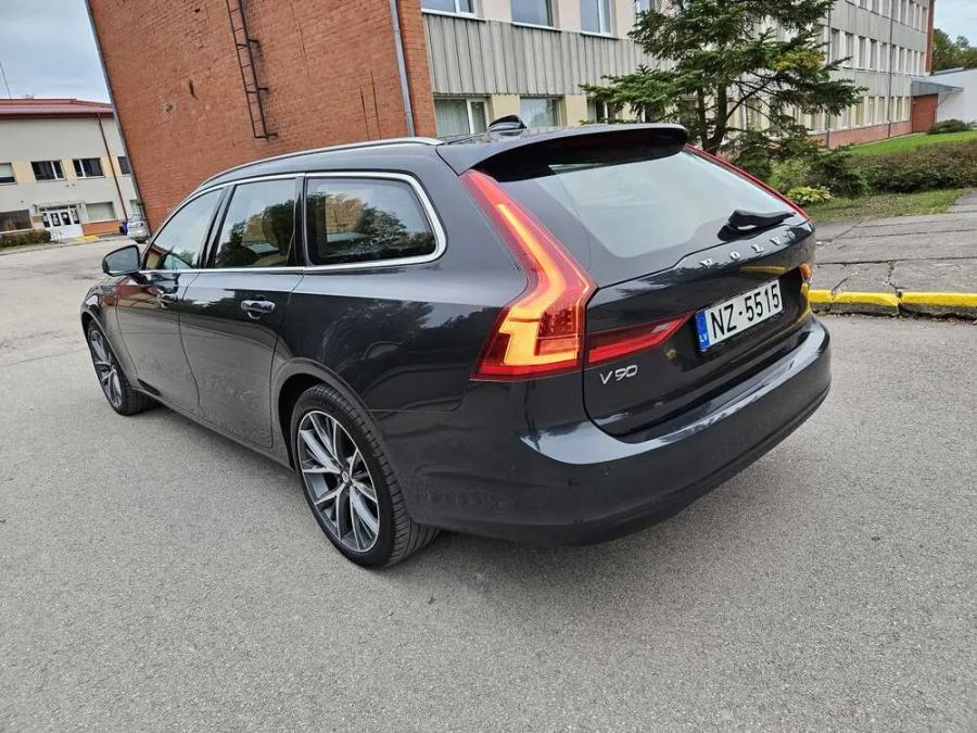 Pelēks Volvo V90 2017 Jēkabpils, ar dzinēja tilpumu 2.00 L un nobraukumu 290 tūkst. km par 14300 €, foto 10 vietnē AUTOMOTO.COM.LV