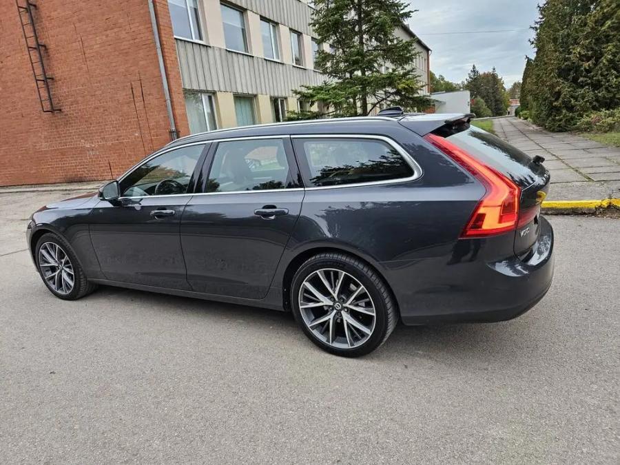Pelēks Volvo V90 2017 Jēkabpils, ar dzinēja tilpumu 2.00 L un nobraukumu 290 tūkst. km par 14300 €, foto 11 vietnē AUTOMOTO.COM.LV