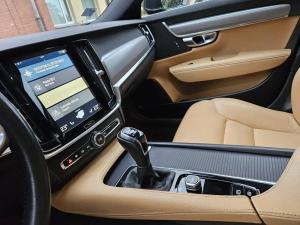 Pelēks Volvo V90 2017 Jēkabpils, ar dzinēja tilpumu 2.00 L un nobraukumu 290 tūkst. km par 14300 €, foto 25 vietnē AUTOMOTO.COM.LV