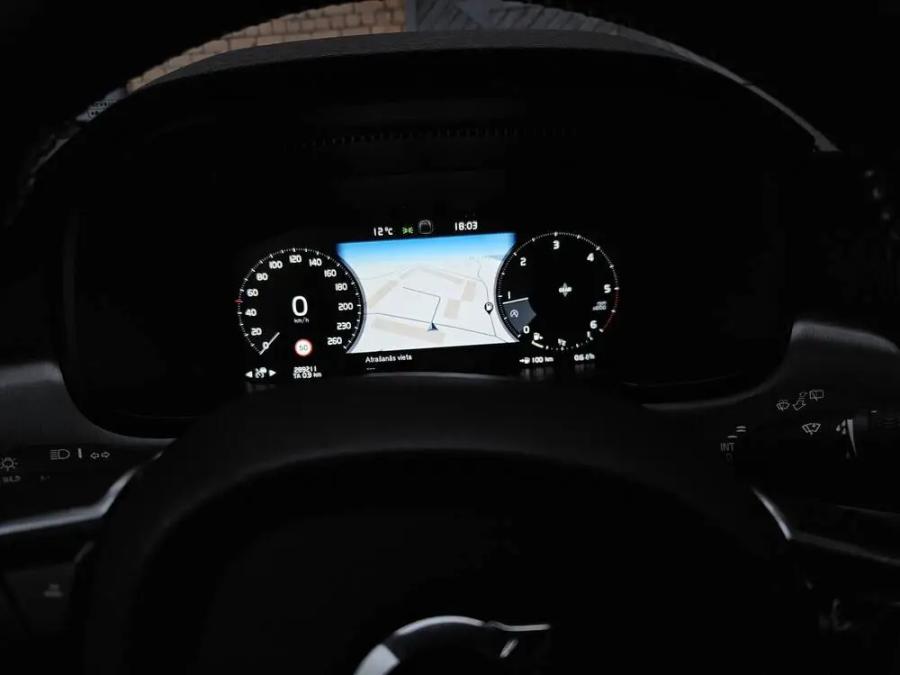 Pelēks Volvo V90 2017 Jēkabpils, ar dzinēja tilpumu 2.00 L un nobraukumu 290 tūkst. km par 14300 €, foto 31 vietnē AUTOMOTO.COM.LV