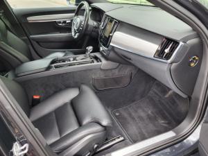 Pelēks Volvo V90 2017 Rīga, ar dzinēja tilpumu 2.00 L un nobraukumu 148 tūkst. km par 17900 €, foto 11 vietnē AUTOMOTO.COM.LV