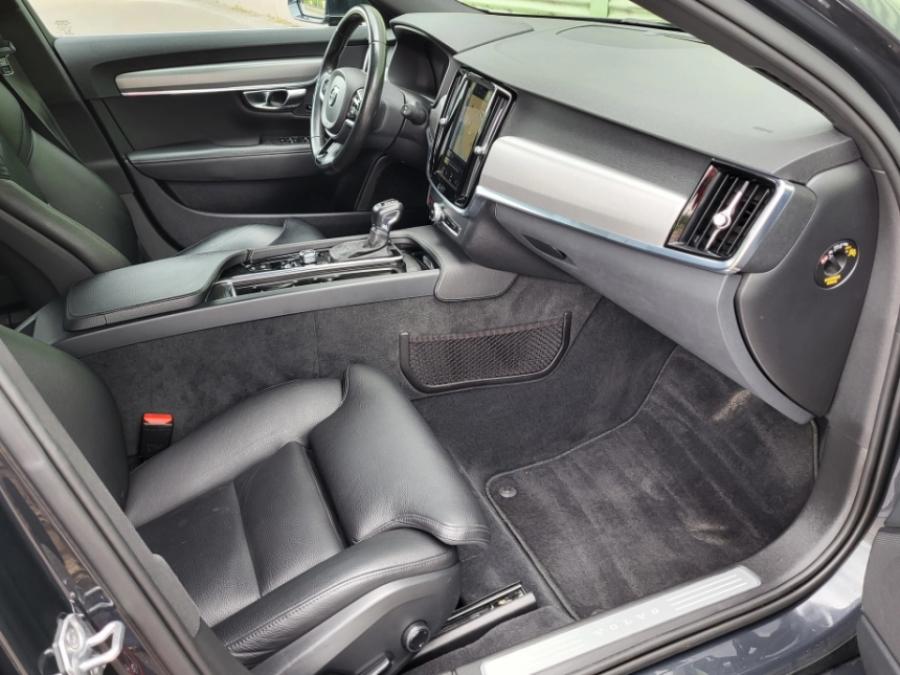 Pelēks Volvo V90 2017 Rīga, ar dzinēja tilpumu 2.00 L un nobraukumu 148 tūkst. km par 17900 €, foto 11 vietnē AUTOMOTO.COM.LV