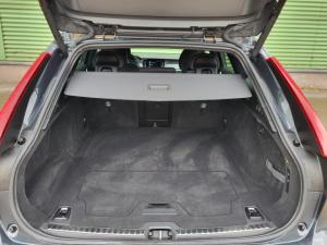 Pelēks Volvo V90 2017 Rīga, ar dzinēja tilpumu 2.00 L un nobraukumu 148 tūkst. km par 17900 €, foto 13 vietnē AUTOMOTO.COM.LV