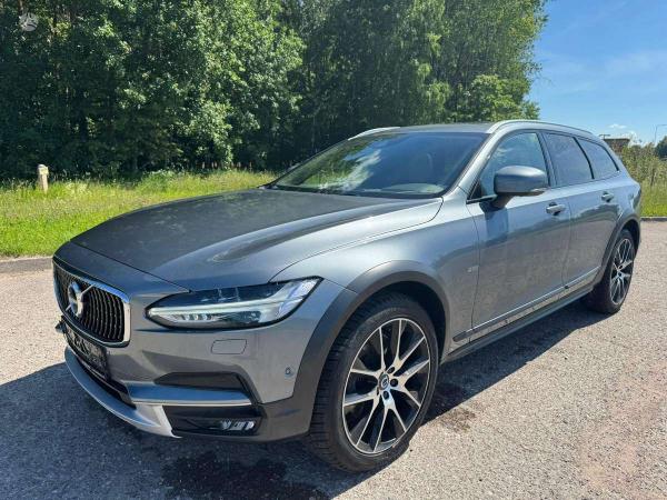 Pelēks Volvo V90 2017 Kauņa, ar dzinēja tilpumu 2.00 L un nobraukumu 369 tūkst. km par 14850 €, foto 1 vietnē AUTOMOTO.COM.LV