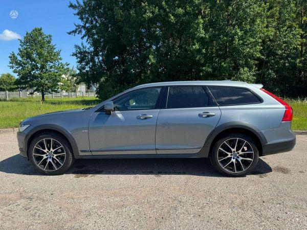 Pelēks Volvo V90 2017 Kauņa, ar dzinēja tilpumu 2.00 L un nobraukumu 369 tūkst. km par 14850 €, foto 5 vietnē AUTOMOTO.COM.LV