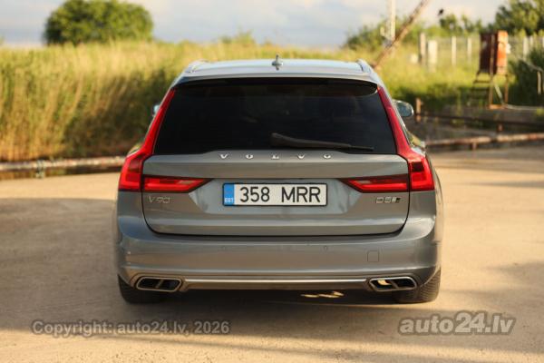 Grey Volvo V90 2017 in Parnu, with an engine capacity of 2.00 L and mileage of 144 thousand km for 19999 €, photo 6 on AUTOMOTO.COM.LV