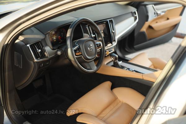 Grey Volvo V90 2017 in Parnu, with an engine capacity of 2.00 L and mileage of 144 thousand km for 19999 €, photo 7 on AUTOMOTO.COM.LV
