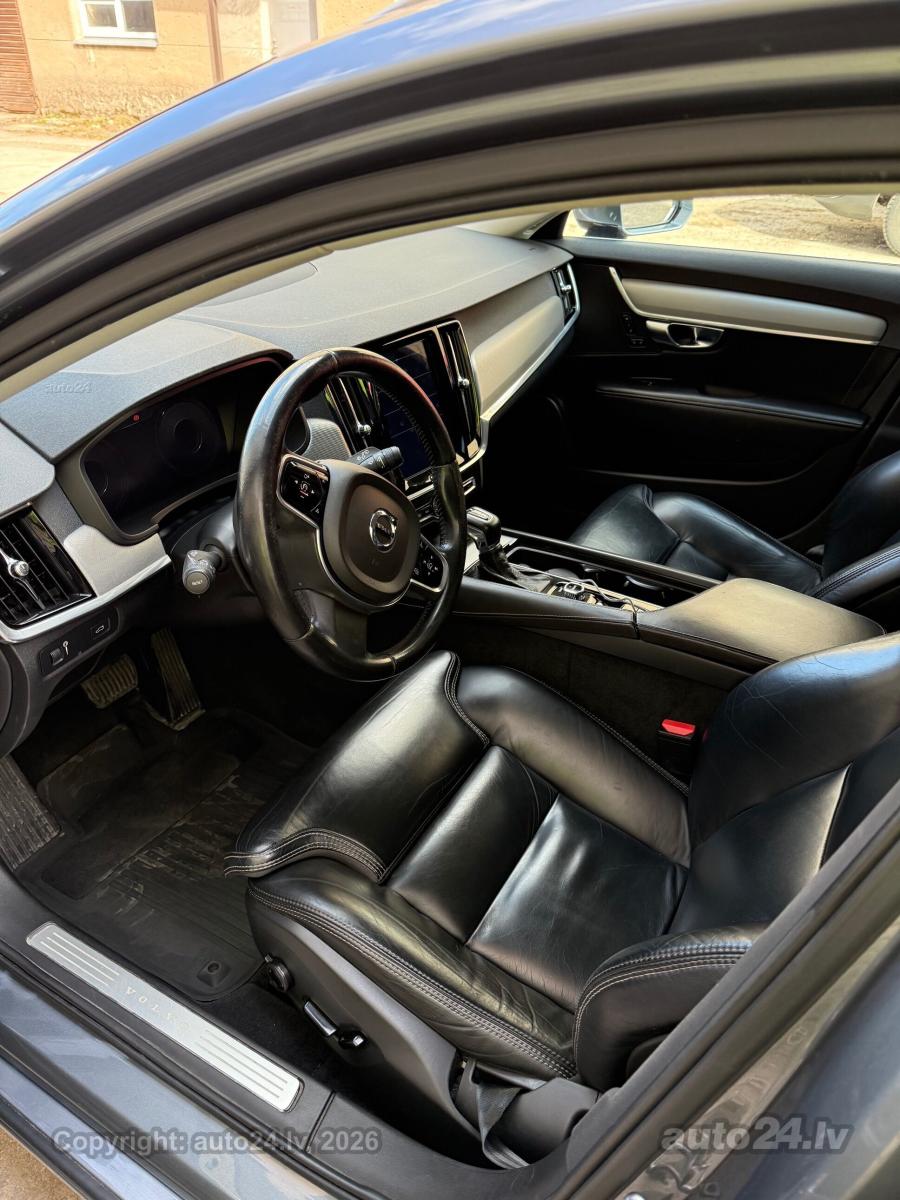 Pelēks Volvo V90 2017 Tartu, ar dzinēja tilpumu 2.00 L un nobraukumu 290 tūkst. km par 16500 €, foto 7 vietnē AUTOMOTO.COM.LV