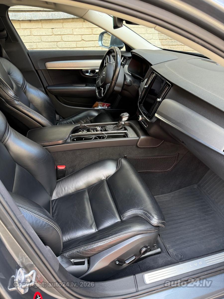 Pelēks Volvo V90 2017 Tartu, ar dzinēja tilpumu 2.00 L un nobraukumu 290 tūkst. km par 16500 €, foto 10 vietnē AUTOMOTO.COM.LV