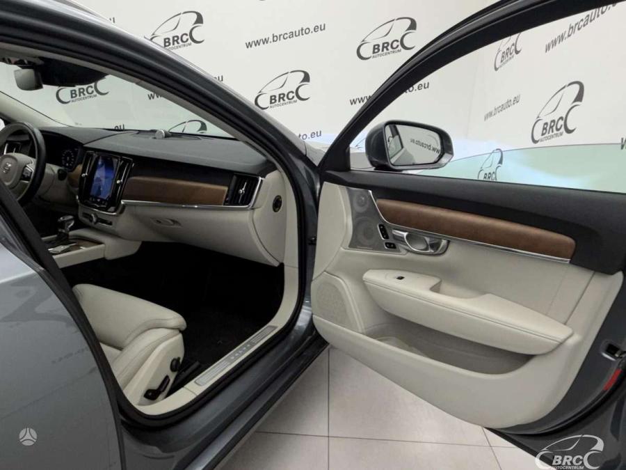 Pelēks Volvo V90 2017 Viļņa, ar dzinēja tilpumu 1.97 L un nobraukumu 234 tūkst. km par 16500 €, foto 10 vietnē AUTOMOTO.COM.LV