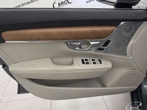 Pelēks Volvo V90 2017 Viļņa, ar dzinēja tilpumu 1.97 L un nobraukumu 234 tūkst. km par 16500 €, foto 24 vietnē AUTOMOTO.COM.LV