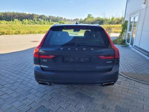 Grey Volvo V90 2017 in Vilnius, with an engine capacity of 1.97 L and mileage of 233 thousand km for 15750 €, photo 7 on AUTOMOTO.COM.LV