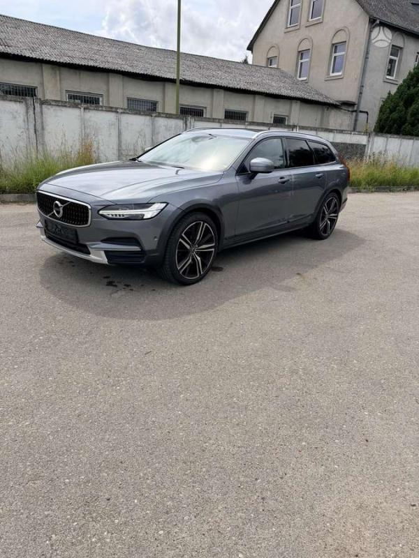 Pelēks Volvo V90 2017 Kauņa, ar dzinēja tilpumu 1.97 L un nobraukumu 318 tūkst. km par 16300 €, foto 8 vietnē AUTOMOTO.COM.LV