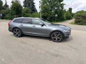 Pelēks Volvo V90 2017 Kauņa, ar dzinēja tilpumu 1.97 L un nobraukumu 318 tūkst. km par 16300 €, foto 4 vietnē AUTOMOTO.COM.LV