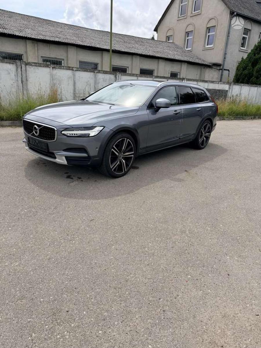 Pelēks Volvo V90 2017 Kauņa, ar dzinēja tilpumu 1.97 L un nobraukumu 318 tūkst. km par 16300 €, foto 9 vietnē AUTOMOTO.COM.LV