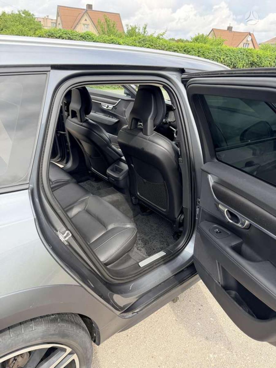 Pelēks Volvo V90 2017 Kauņa, ar dzinēja tilpumu 1.97 L un nobraukumu 318 tūkst. km par 16300 €, foto 14 vietnē AUTOMOTO.COM.LV