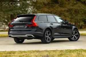 Grey Volvo V90 2017 in Jelgava, with an engine capacity of 2.00 L and mileage of 0 thousand km for 19500 €, photo 6 on AUTOMOTO.COM.LV