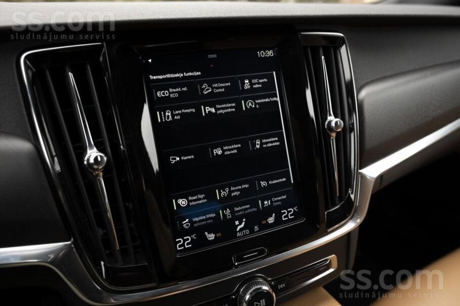 Grey Volvo V90 2017 in Jelgava, with an engine capacity of 2.00 L and mileage of 0 thousand km for 19500 €, photo 21 on AUTOMOTO.COM.LV