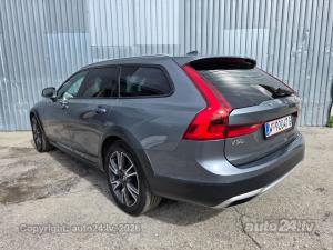Pelēks Volvo V90 2017 Tallina, ar dzinēja tilpumu 2.00 L un nobraukumu 218 tūkst. km par 17690 €, foto 4 vietnē AUTOMOTO.COM.LV