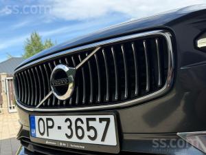 Grey Volvo V90 2017 in Jelgava, with an engine capacity of 2.00 L and mileage of 0 thousand km for 15600 €, photo 9 on AUTOMOTO.COM.LV