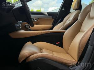 Grey Volvo V90 2017 in Jelgava, with an engine capacity of 2.00 L and mileage of 0 thousand km for 15600 €, photo 11 on AUTOMOTO.COM.LV