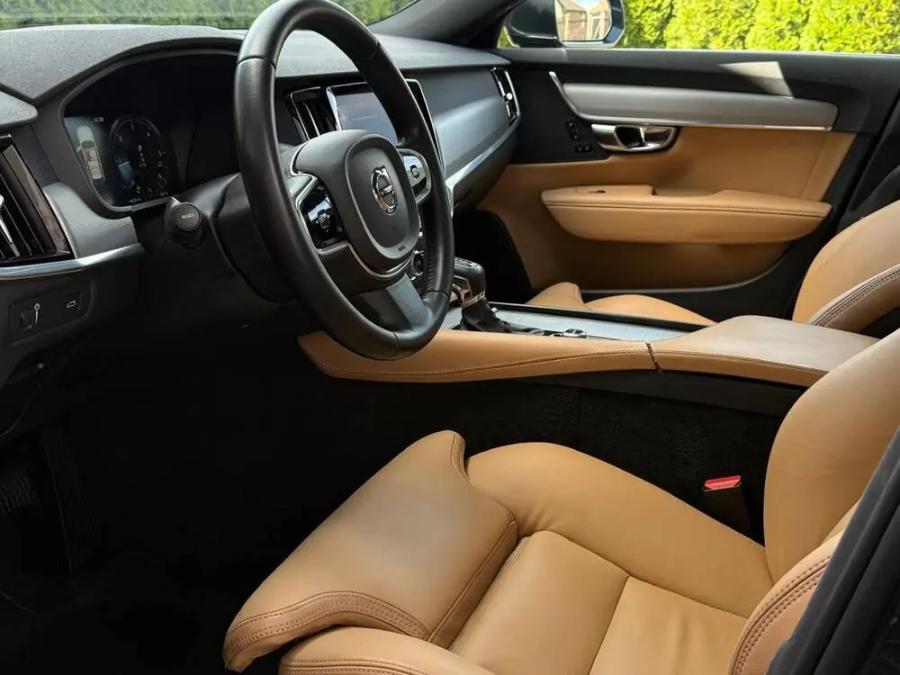 Pelēks Volvo V90 2017 Jelgava, ar dzinēja tilpumu 2.00 L un nobraukumu 283 tūkst. km par 15600 €, foto 12 vietnē AUTOMOTO.COM.LV