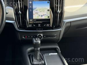 Pelēks Volvo V90 2017 Rīga, ar dzinēja tilpumu 2.00 L un nobraukumu 266 tūkst. km par 14150 €, foto 9 vietnē AUTOMOTO.COM.LV